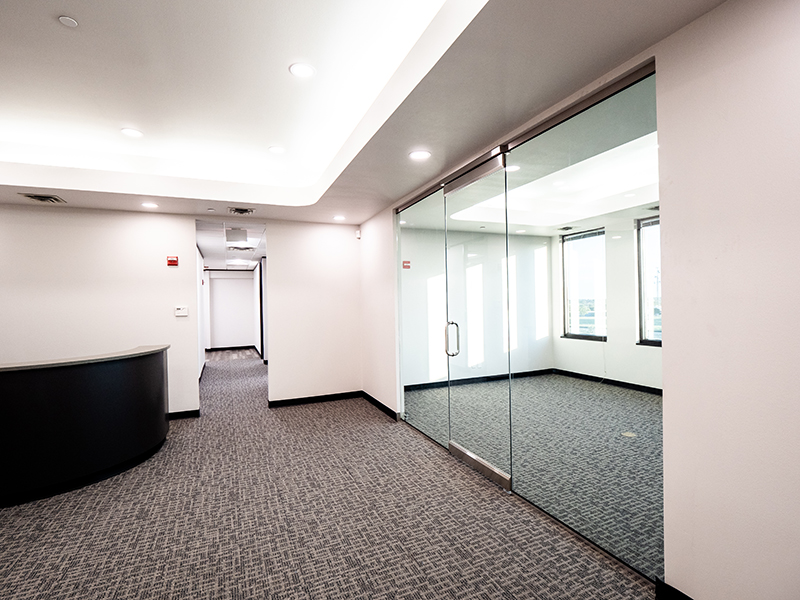 Plaza 290 Spec Suite 530